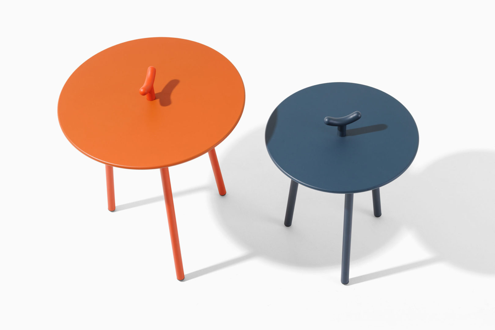 FENDER SIDE TABLE • Favaretto & Partners